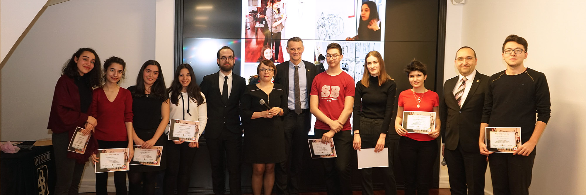 Sergi Açılışı: "Şehirden Kesit(ler)" - Özel Saint Benoît Fransız Lisesi